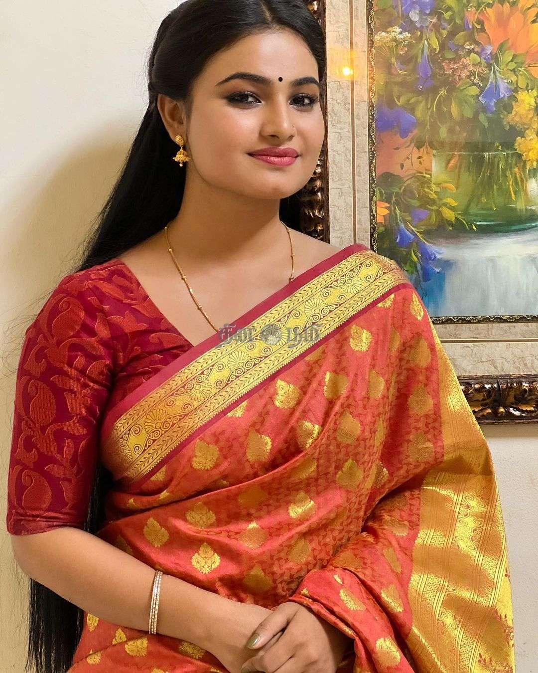 Gorgeous Looking Actress Sandra Babu In Saree | தின பூமி
